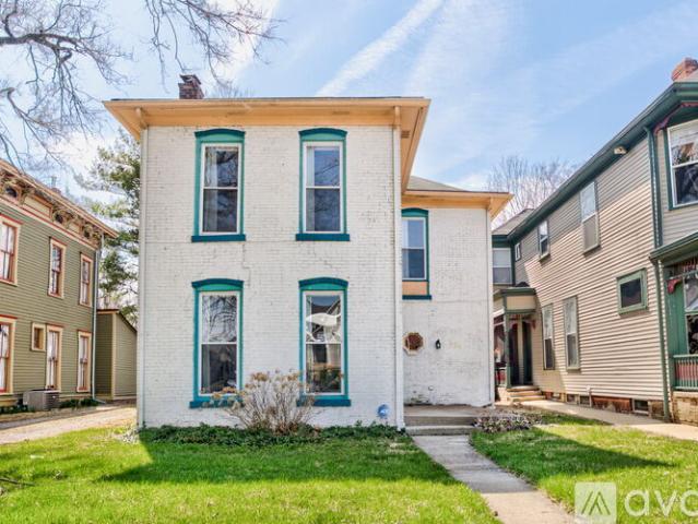 2 BR, 1.5 BA Apartment 933 English Ave, Indianapolis, IN 46203