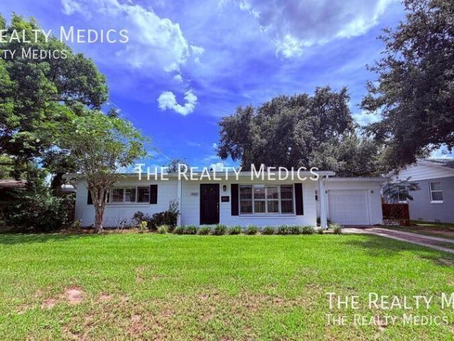 2 BR, 1.5 BA Apartment 942 Sherrington Rd, Orlando, FL 32804