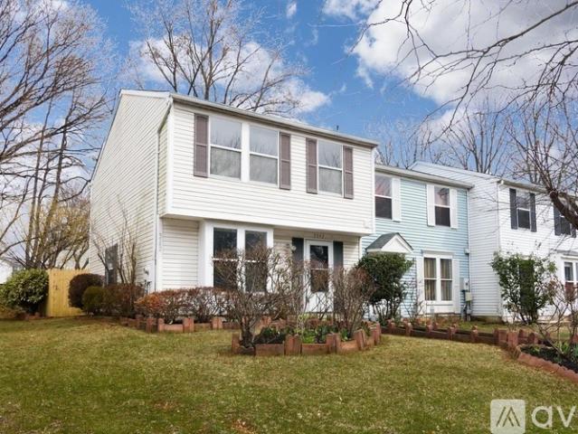 2 BR, 1.5 BA Apartment 9542 Quarry Bridge Ct, Unit 1, Columbia, MD 21046
