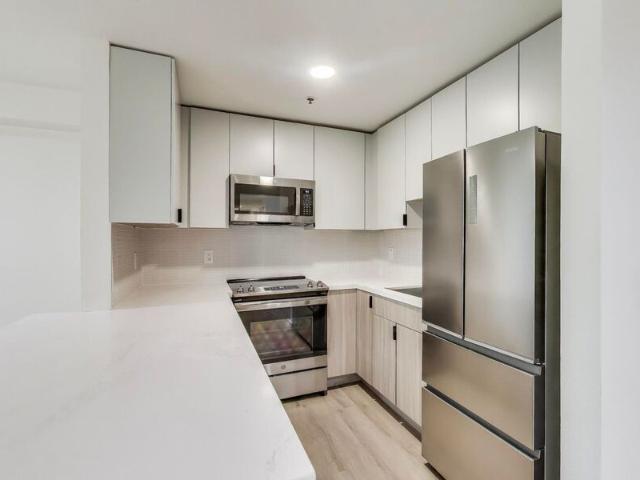 2 BR, 1.5 BA Apartment 95 41st Street, Oakland, CA 94611