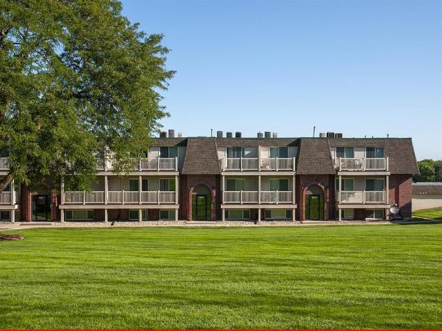 2 BR, 1.5 BA Apartment 9670 Berry Plaza Unit 212, Omaha, NE 68127