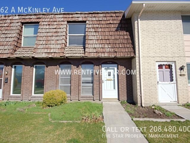 2 BR, 1.5 BA Apartment 962 A McKinley Ave, Pocatello, ID 83201