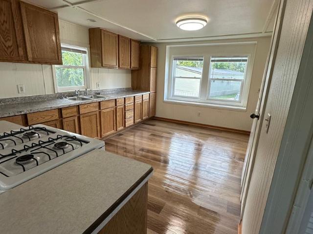 2 BR, 1.5 BA Apartment E12505 CTY RD W, BARABOO, WI 53913