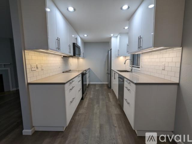 2 BR, 1.8 BA Apartment 12422 Southeast 30th Street, Unit A4, Bellevue, WA 98005