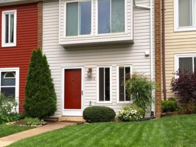 2 Br, 1 bath, Townhouse/Brownstone/RowHouse 10728 Lester St
