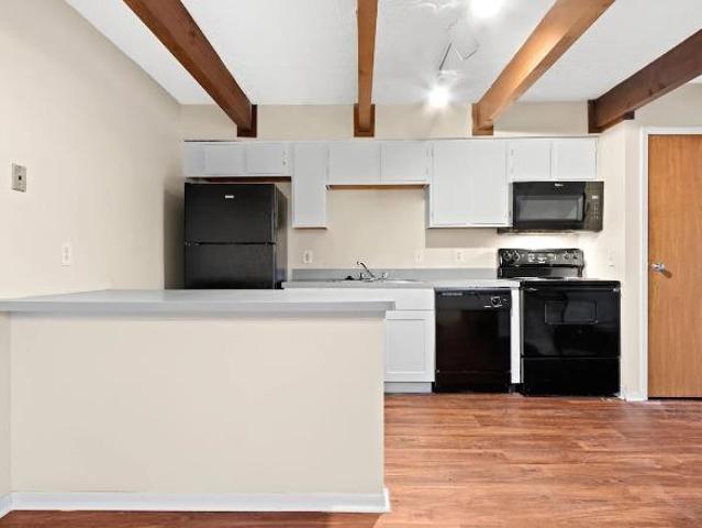 2 Br, 1 bath, Townhouse/Brownstone/RowHouse 1000 Brooks End Ct