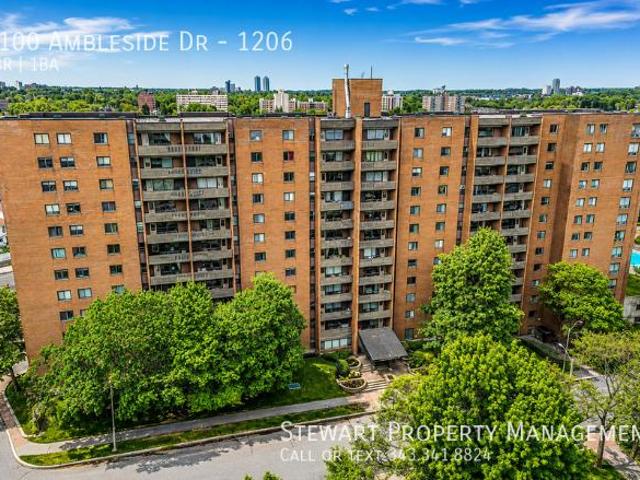 2 Br, 1 bath, Townhouse/Brownstone/RowHouse 1100 Ambleside Dr