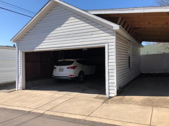 2 Br, 1 bath, Townhouse/Brownstone/RowHouse 1107 Vine St