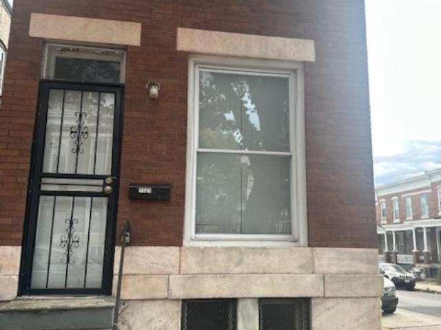2 Br, 1 bath, Townhouse/Brownstone/RowHouse 1121 Whitelock