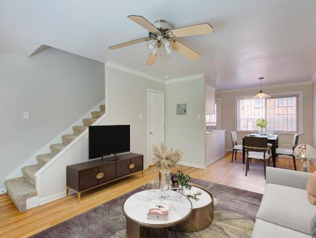 2 Br, 1 bath, Townhouse/Brownstone/RowHouse 1330 Josephine Street