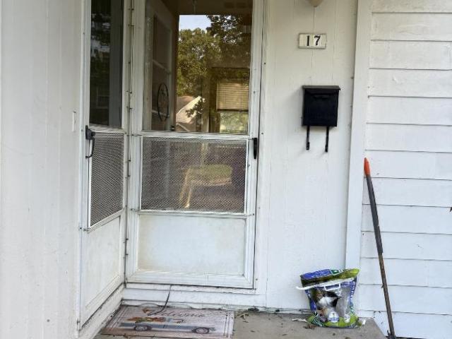 2 Br, 1 bath, Townhouse/Brownstone/RowHouse 17 Dewitt