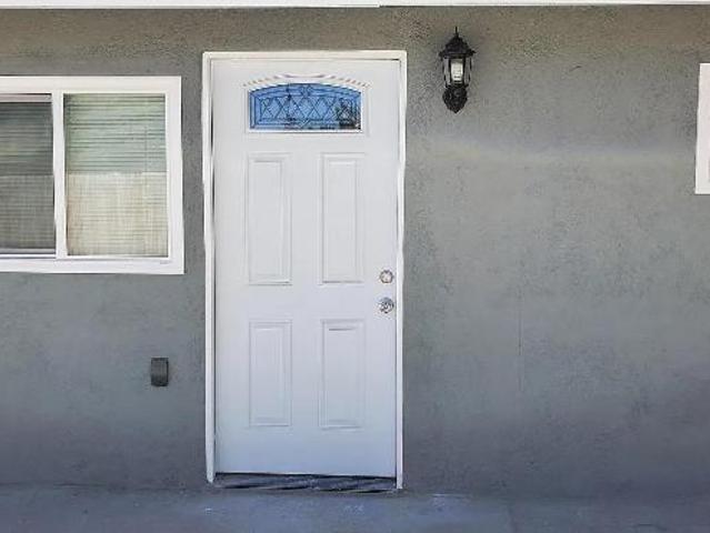 2 Br, 1 bath, Townhouse/Brownstone/RowHouse 21631 Cottonwood Ave