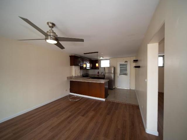 2 Br, 1 bath, Townhouse/Brownstone/RowHouse 2440 Date Street