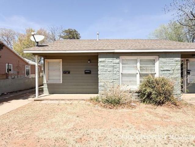 2 Br, 1 bath, Townhouse/Brownstone/RowHouse 2420 33rd St