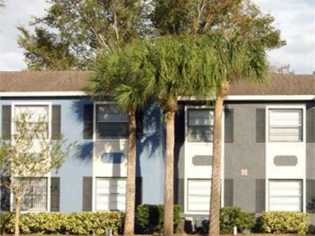 2 Br, 1 bath, Townhouse/Brownstone/RowHouse 2565 N Alafaya Trl