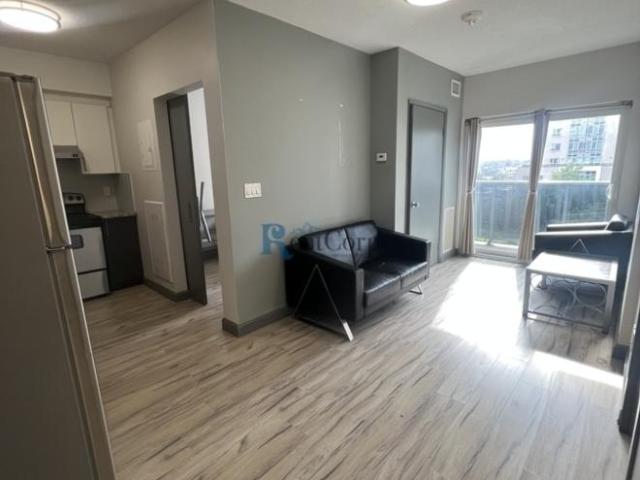 2 Br, 1 bath, Townhouse/Brownstone/RowHouse 258 Sunview St