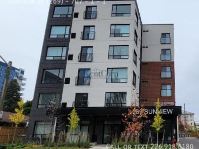 2 Br, 1 bath, Townhouse/Brownstone/RowHouse 269 Sunview St