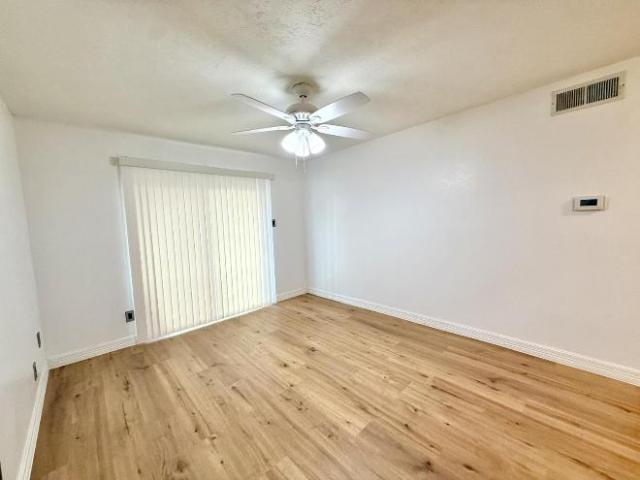 2 Br, 1 bath, Townhouse/Brownstone/RowHouse 2750 Holly Hall Street