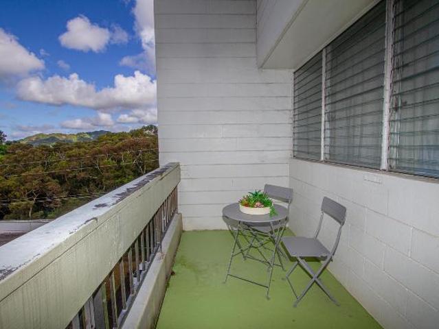 2 Br, 1 bath, Townhouse/Brownstone/RowHouse 270 Kahuhipa Street