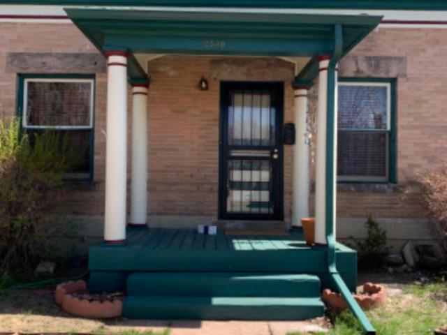 2 Br, 1 bath, Townhouse/Brownstone/RowHouse 2840 Irving St