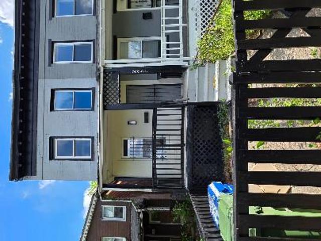 2 Br, 1 bath, Townhouse/Brownstone/RowHouse 2859 W Lanvale St