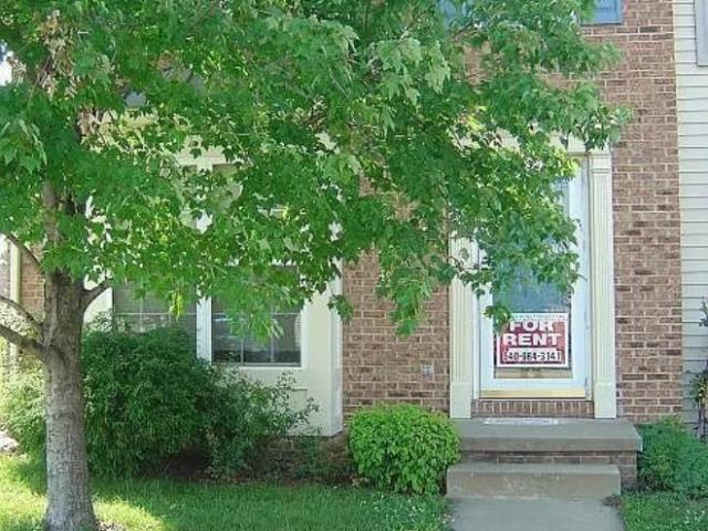 2 Br, 1 bath, Townhouse/Brownstone/RowHouse 301 Barrington Lane