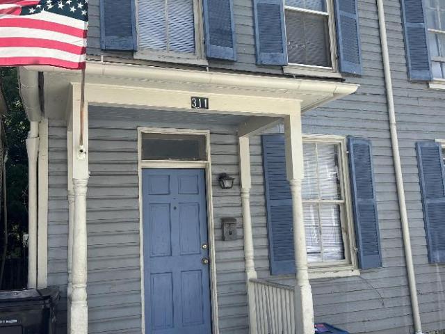 2 Br, 1 bath, Townhouse/Brownstone/RowHouse 311 S Kent St