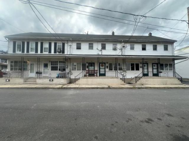 2 Br, 1 bath, Townhouse/Brownstone/RowHouse 34 Wiggan St