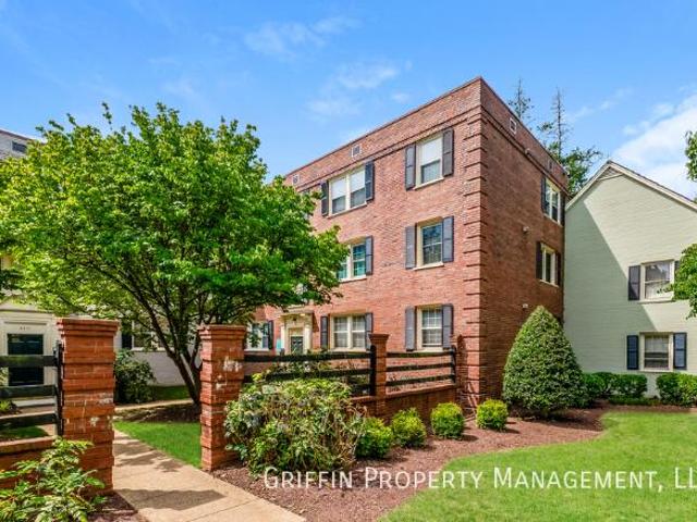 2 Br, 1 bath, Townhouse/Brownstone/RowHouse 3709 Alabama Ave SE