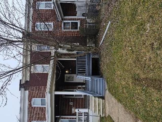 2 Br, 1 bath, Townhouse/Brownstone/RowHouse 3735 Manchester Ave