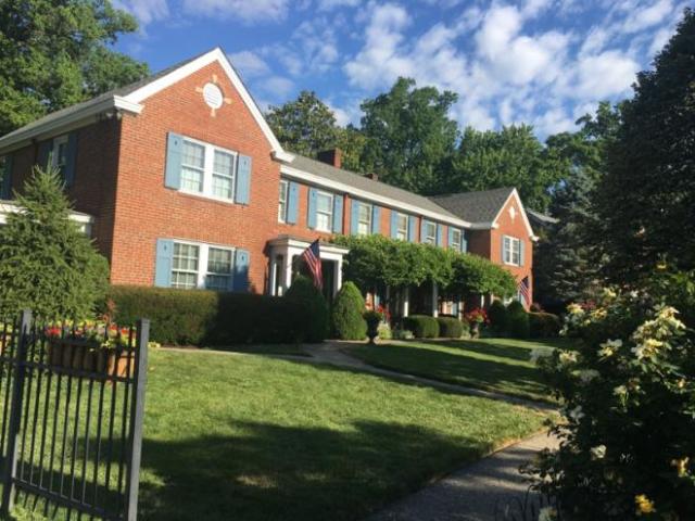 2 Br, 1 bath, Townhouse/Brownstone/RowHouse 3871 Beech Street