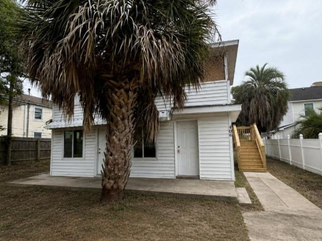 2 Br, 1 bath, Townhouse/Brownstone/RowHouse 406 8th Ave