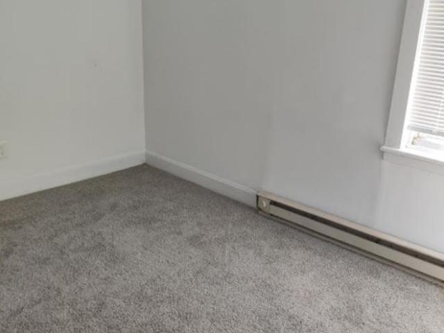 2 Br, 1 bath, Townhouse/Brownstone/RowHouse 4347 Milnor Street