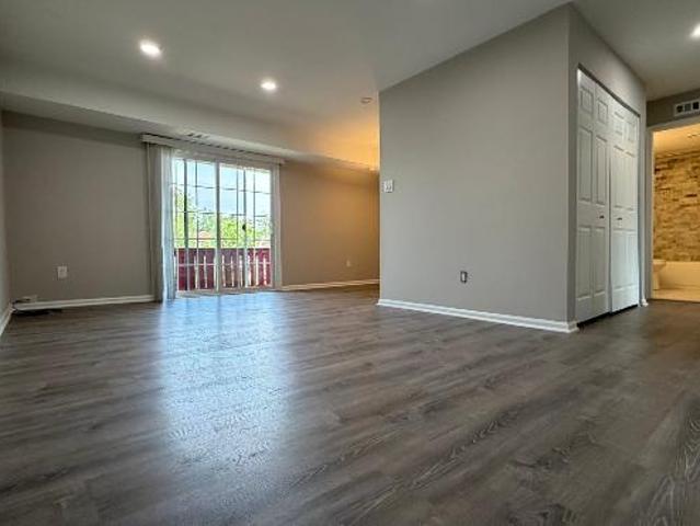 2 Br, 1 bath, Townhouse/Brownstone/RowHouse 4548 Rosemarie Dr