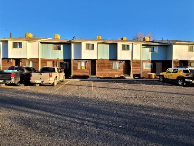 2 Br, 1 bath, Townhouse/Brownstone/RowHouse 451 Davis Road