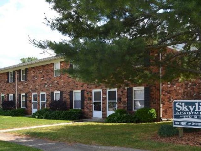 2 Br, 1 bath, Townhouse/Brownstone/RowHouse 4794 Rossmoor Pl