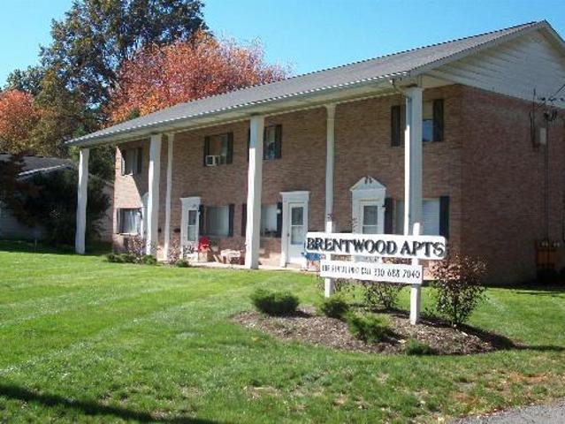 2 Br, 1 bath, Townhouse/Brownstone/RowHouse 470 Brentwood