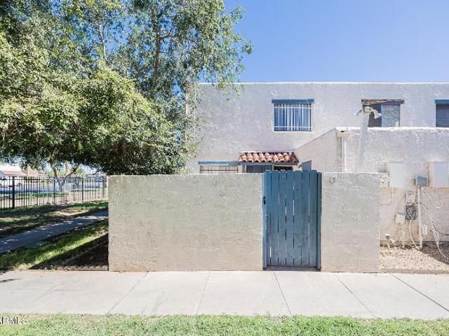2 Br, 1 bath, Townhouse/Brownstone/RowHouse 5214 N 42nd Parkway