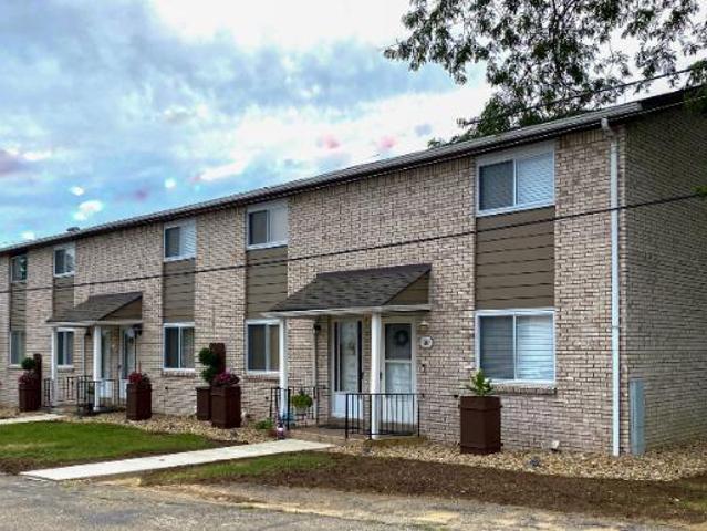 2 Br, 1 bath, Townhouse/Brownstone/RowHouse 52 Soltis Drive