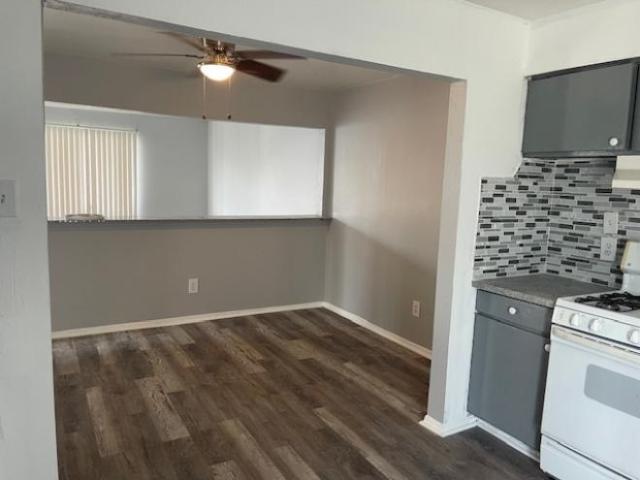2 Br, 1 bath, Townhouse/Brownstone/RowHouse 6004 Schroeder Road
