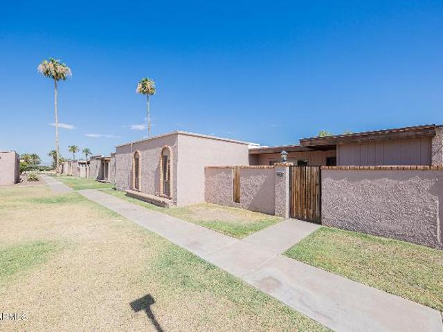 2 Br, 1 bath, Townhouse/Brownstone/RowHouse 6008 W Augusta Avenue