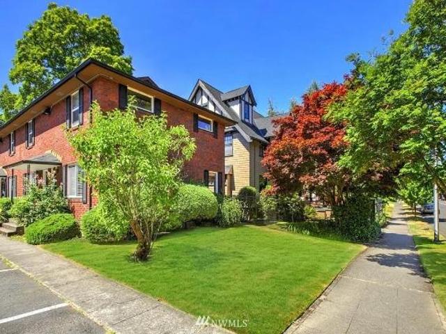 2 Br, 1 bath, Townhouse/Brownstone/RowHouse 620 N I St