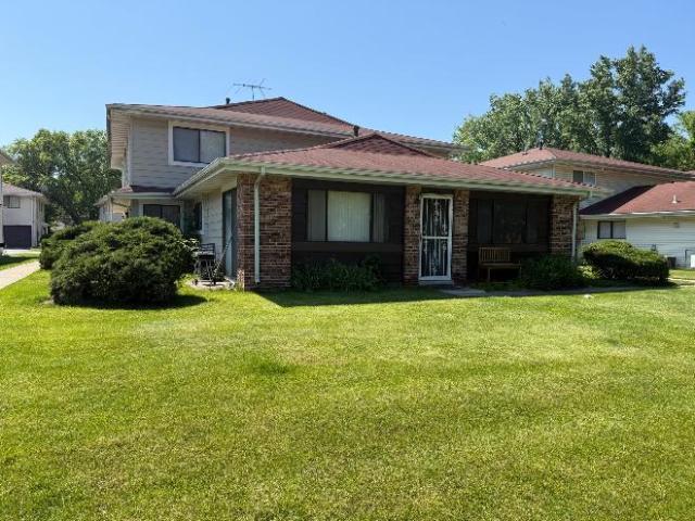 2 Br, 1 bath, Townhouse/Brownstone/RowHouse 6885 Fillmore Dr