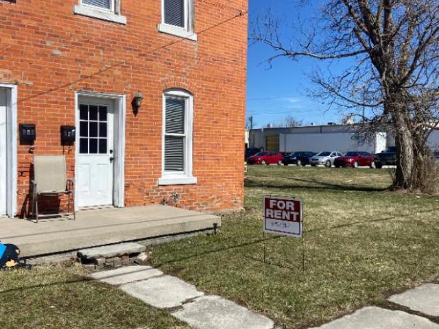 2 Br, 1 bath, Townhouse/Brownstone/RowHouse 705 East Water St