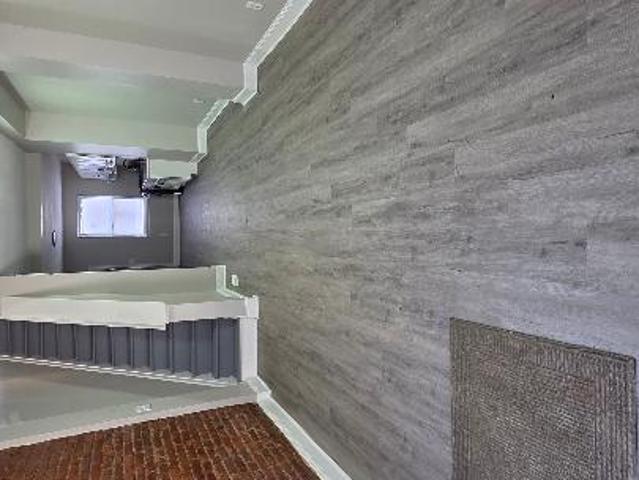 2 Br, 1 bath, Townhouse/Brownstone/RowHouse 707 North Port St