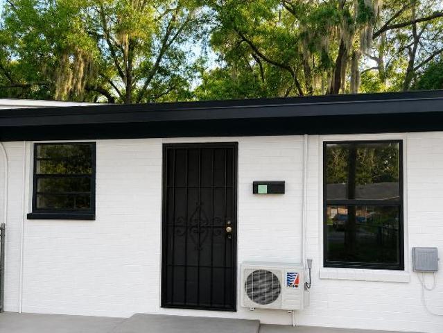 2 Br, 1 bath, Townhouse/Brownstone/RowHouse 7224 Rutledge Pearson Dr