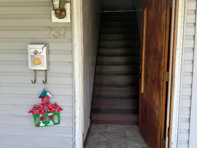 2 Br, 1 bath, Townhouse/Brownstone/RowHouse 737 Park Ave
