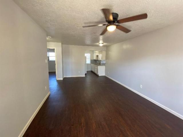 2 Br, 1 bath, Townhouse/Brownstone/RowHouse 7530 Canal Steet