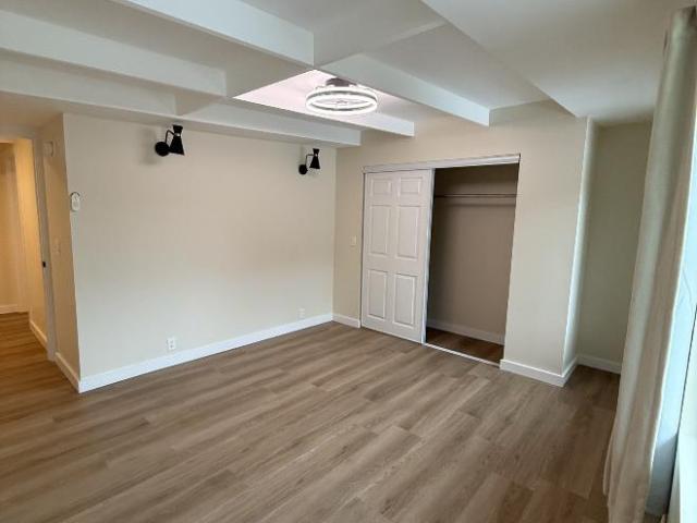 2 Br, 1 bath, Townhouse/Brownstone/RowHouse 79 7260 St Paul Rd