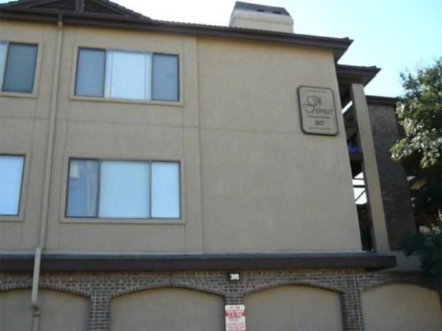2 Br, 1 bath, Townhouse/Brownstone/RowHouse 807 W 25th St